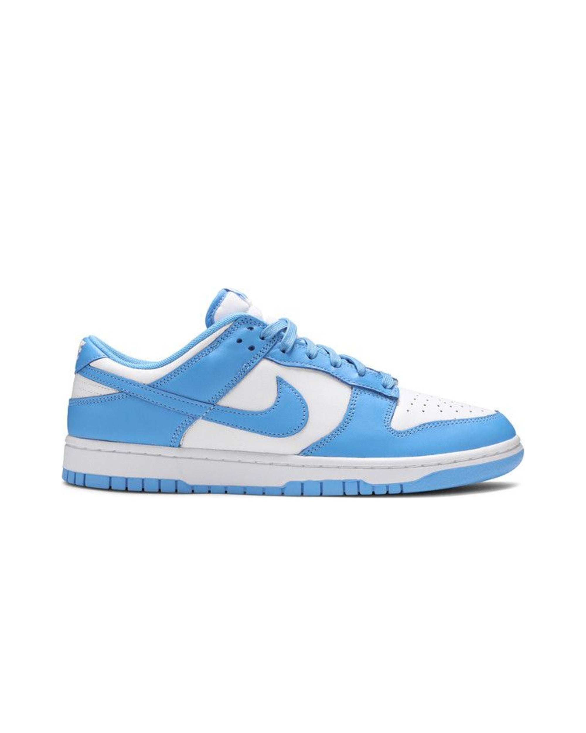 Nike Dunk Low UNC (2021) – Klassisk Blå & Hvid Stil